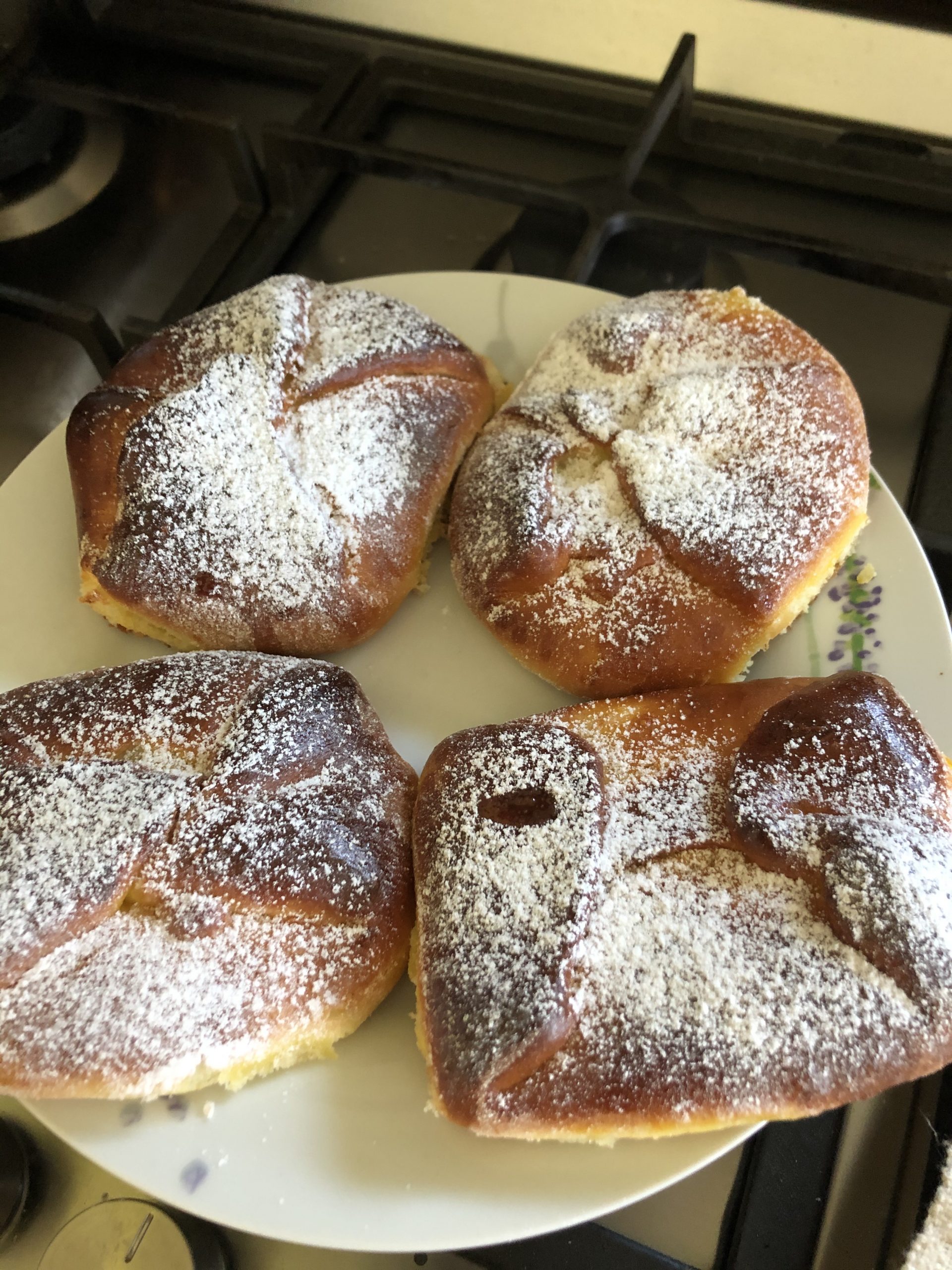 Brânzoici - Creioane Colorate