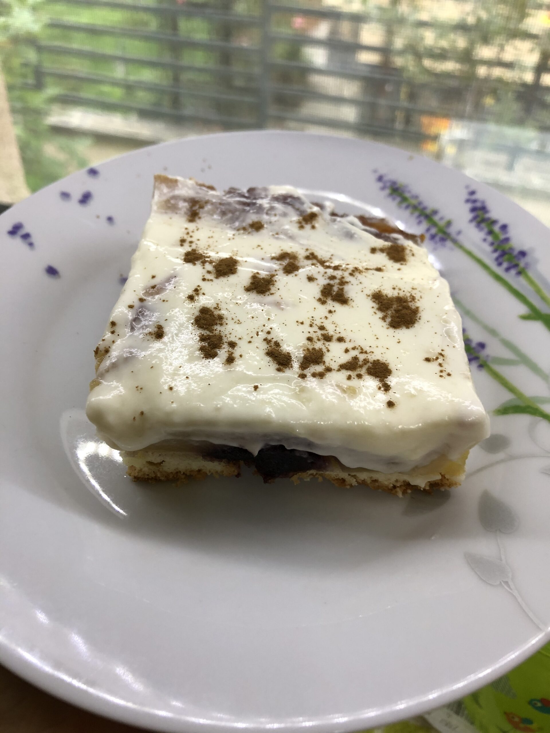 Tort cu mere răsturnate și cremă de Mascarpone - Creioane Colorate